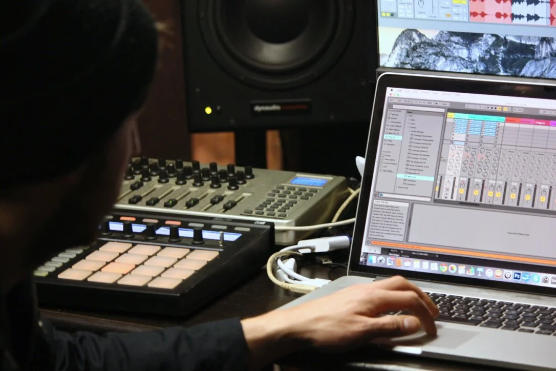 About Us — Decloak - Electronic Music Production & DJ Tuition