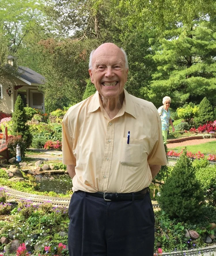 Lawrence E. Nelson — Thompson & Kuenster Funeral Home