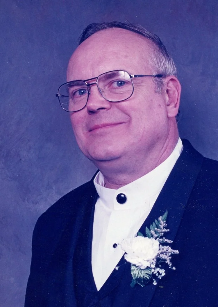 Robert E. Adamczyk — Thompson & Kuenster Funeral Home