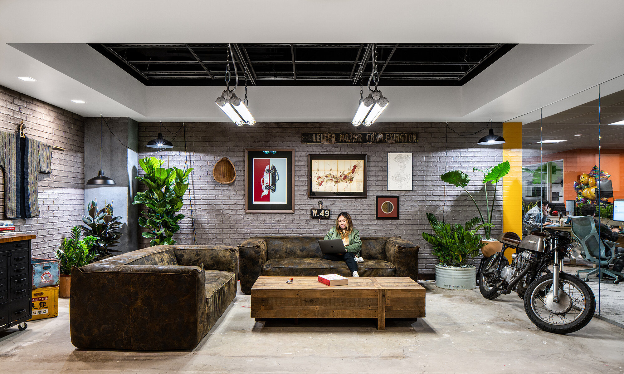 Crunchyroll | Headquarters — Muse & Co.