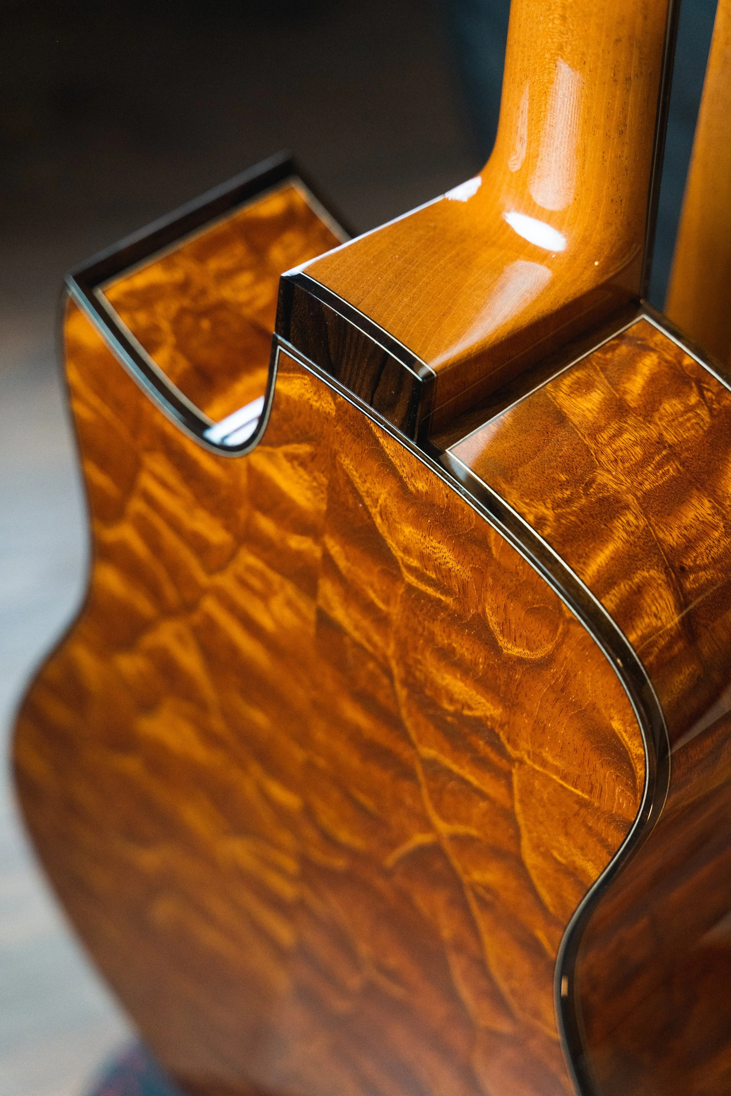 'Scarlett' - Mahogany / Redwood / Model S 12 — Tom Sands Guitars