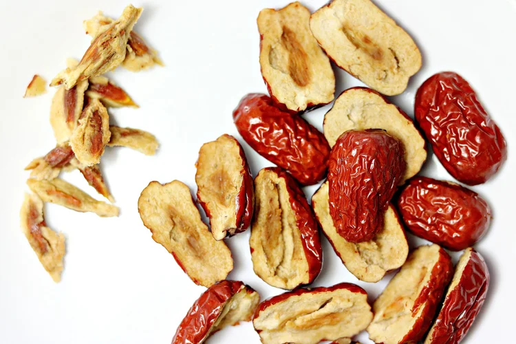 Chinese Red Date Goji Tea — Tracy Huang