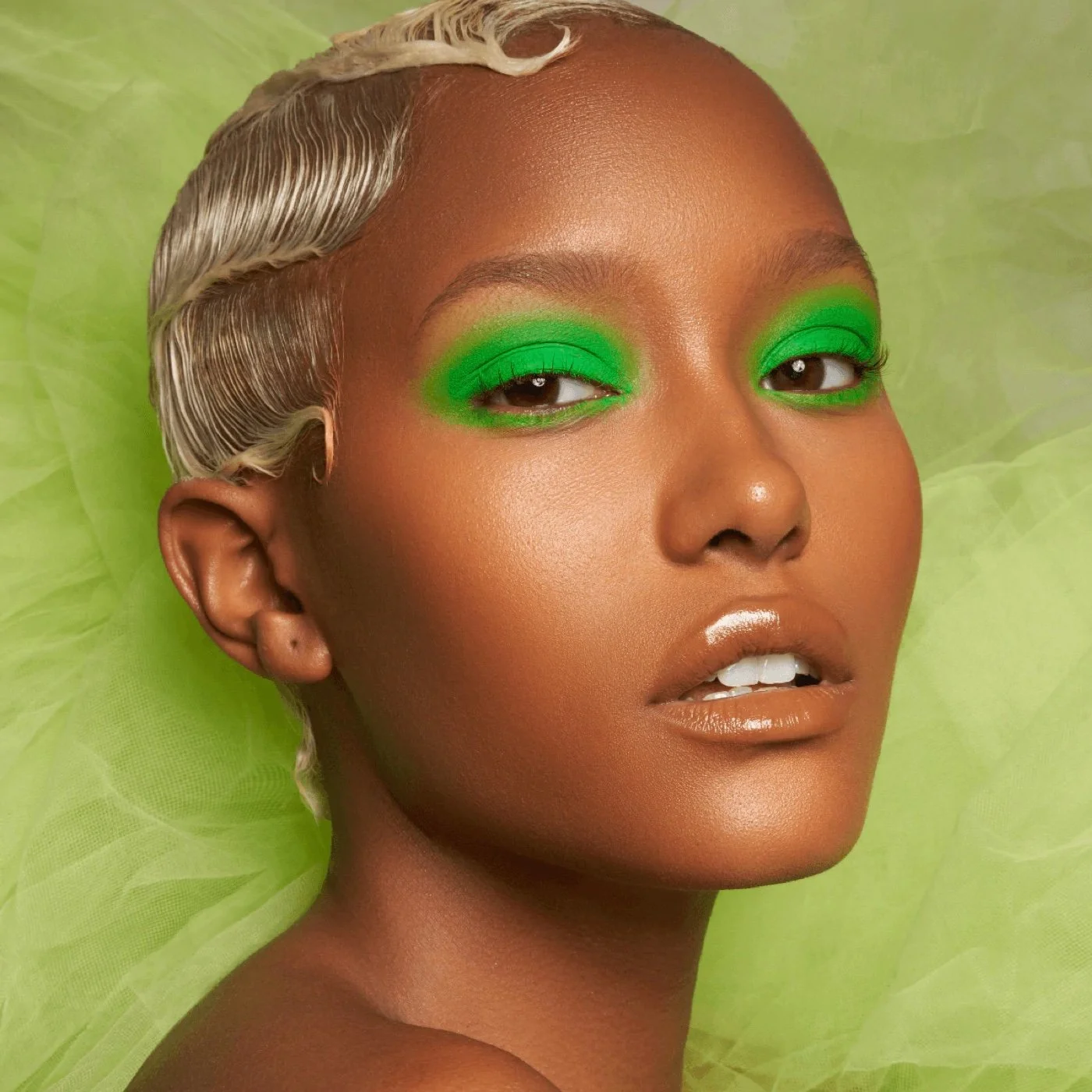 Current Eye Makeup Trends