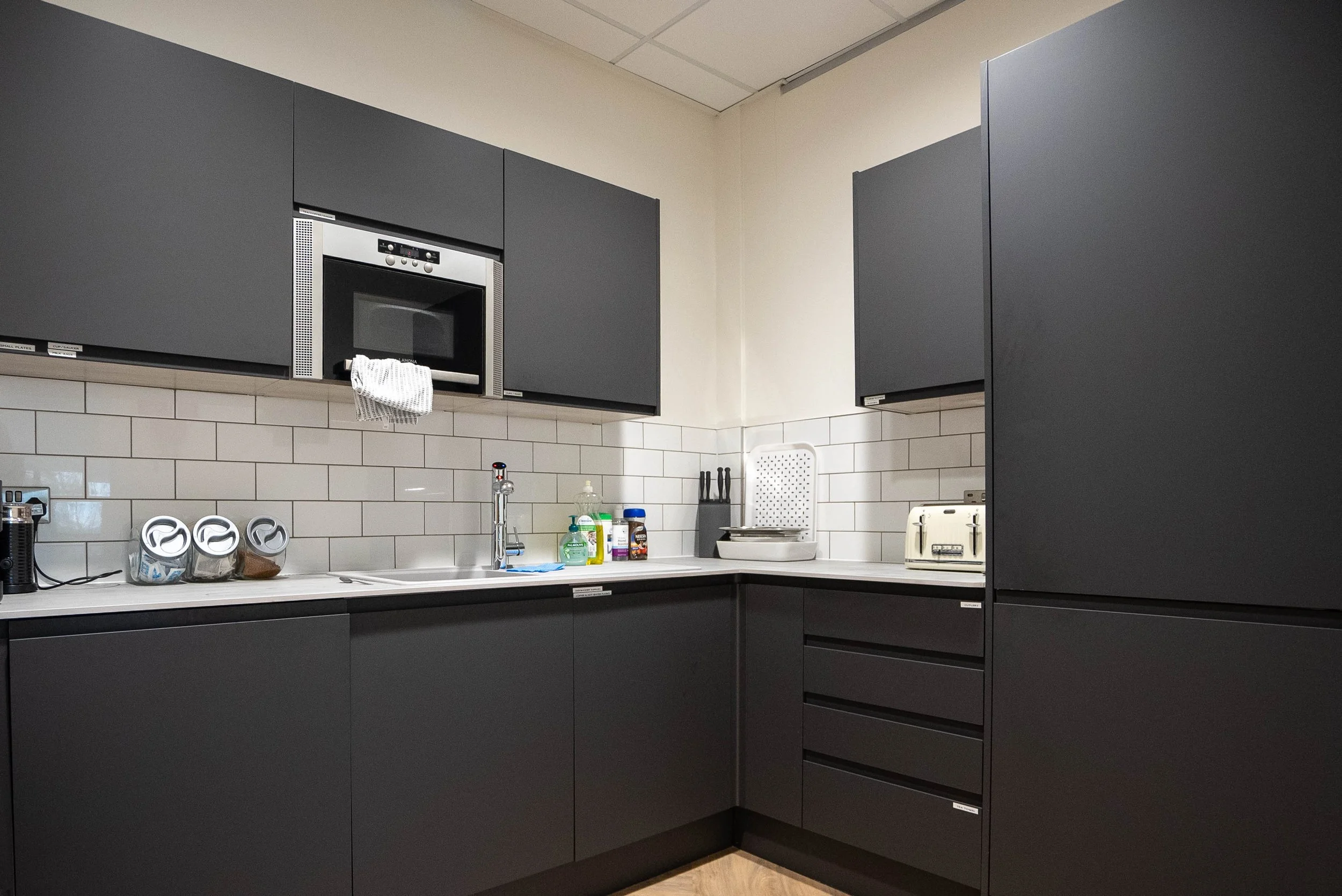 Barratt Homes | Absolute Commercial Interiors