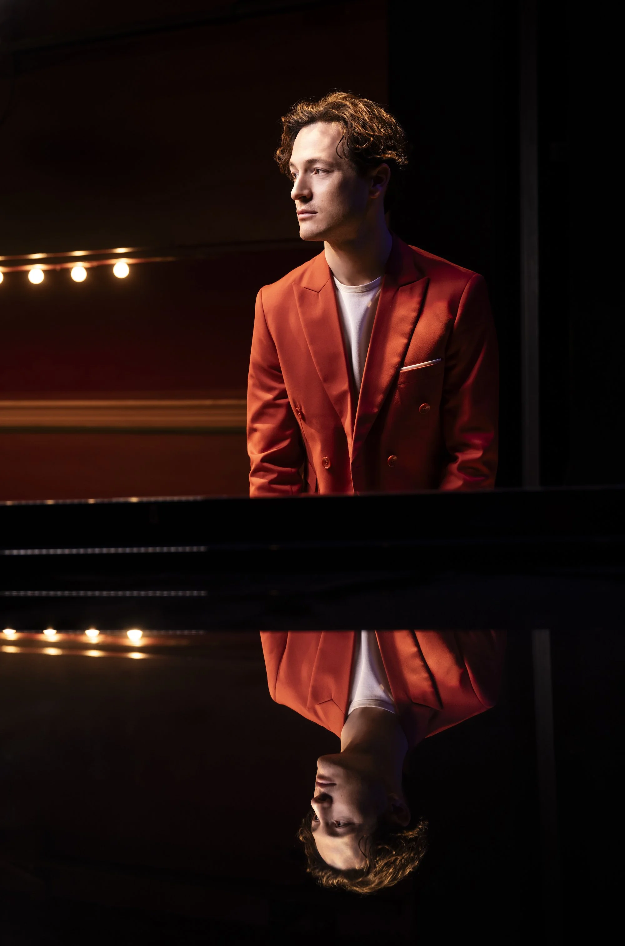 Biography — Thomas Enhco