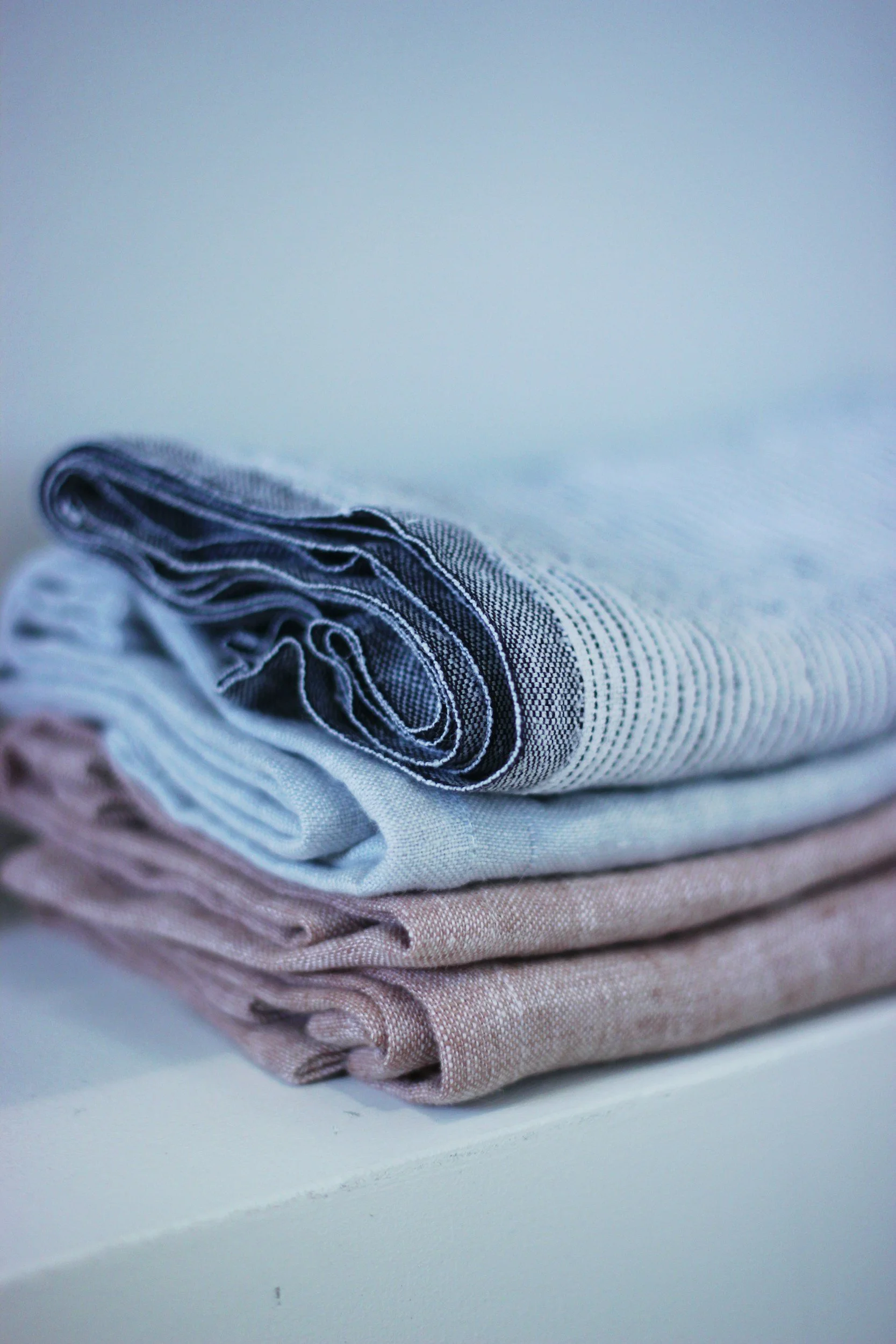 Finding the Ideal Fabrics for Each Room: Options Available in Living ...