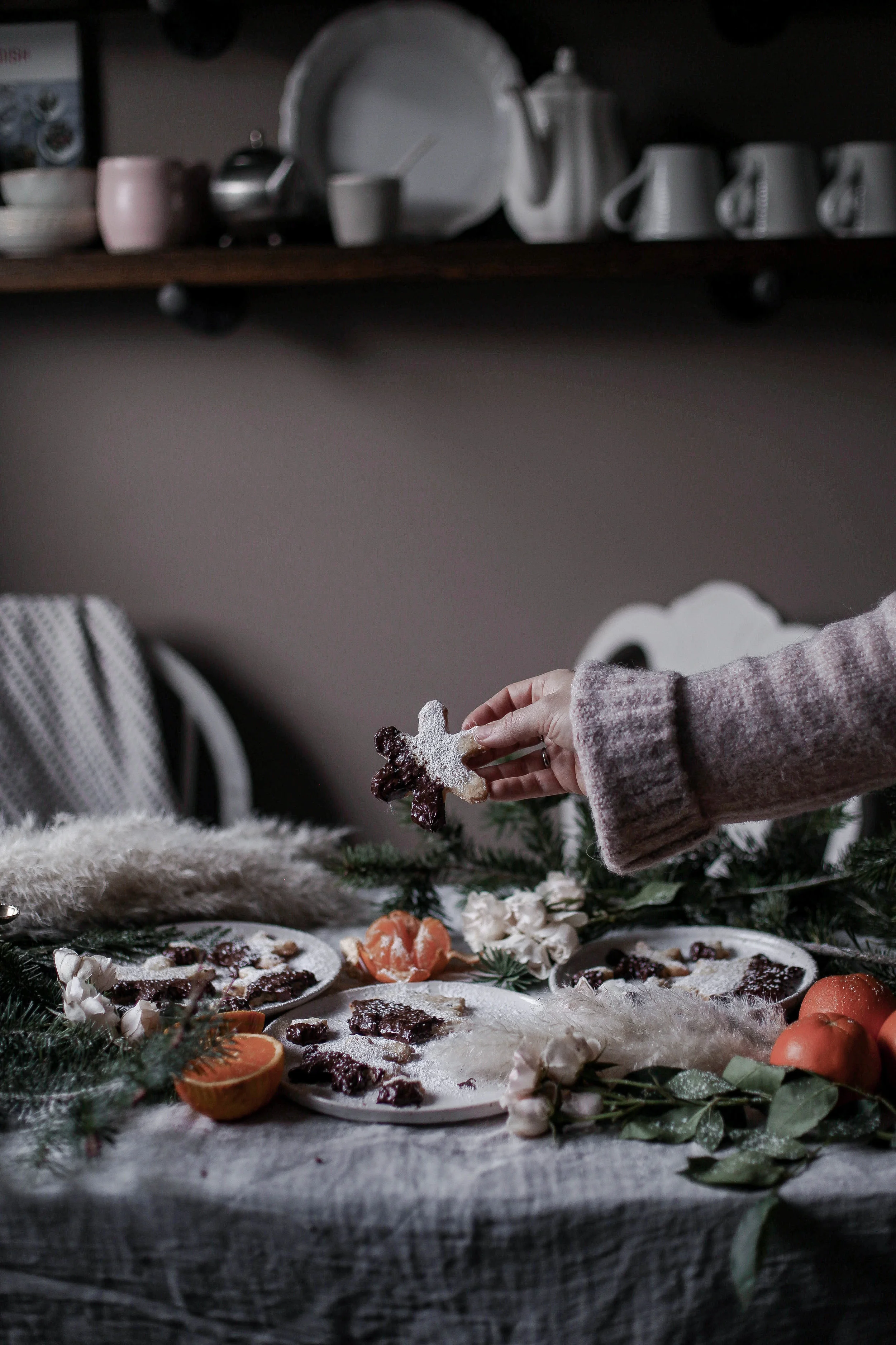 orange zest + almond + dark chocolate shortbread cookies — L | E