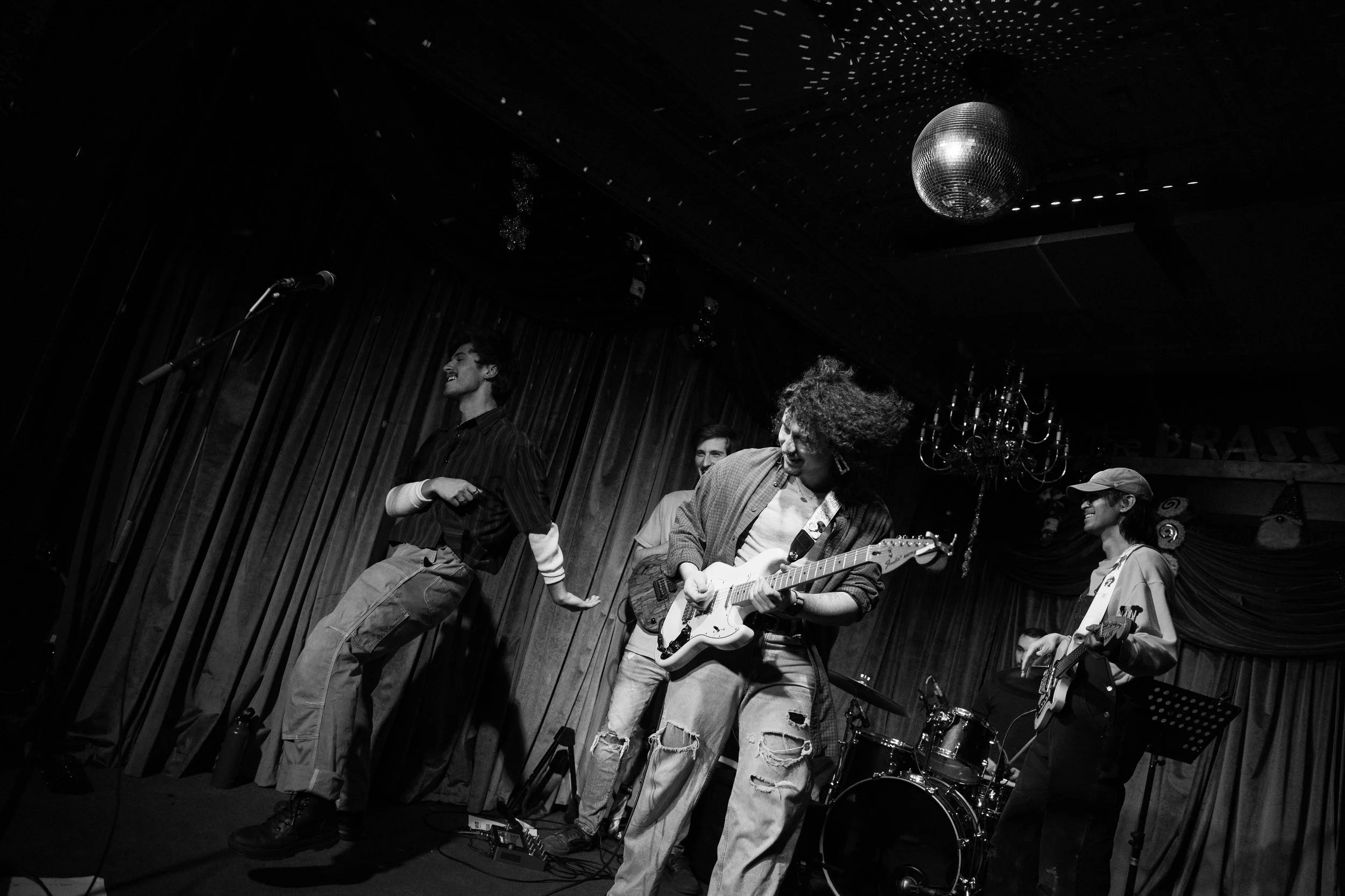 Noah Sties Owns The Brass Rail at His Debut Show — Off the Record Press