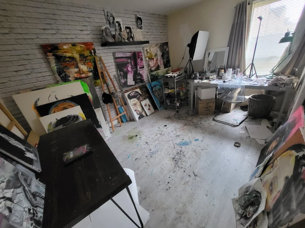 Interview with Chris Silver — Contemporary Art Curator Magazine