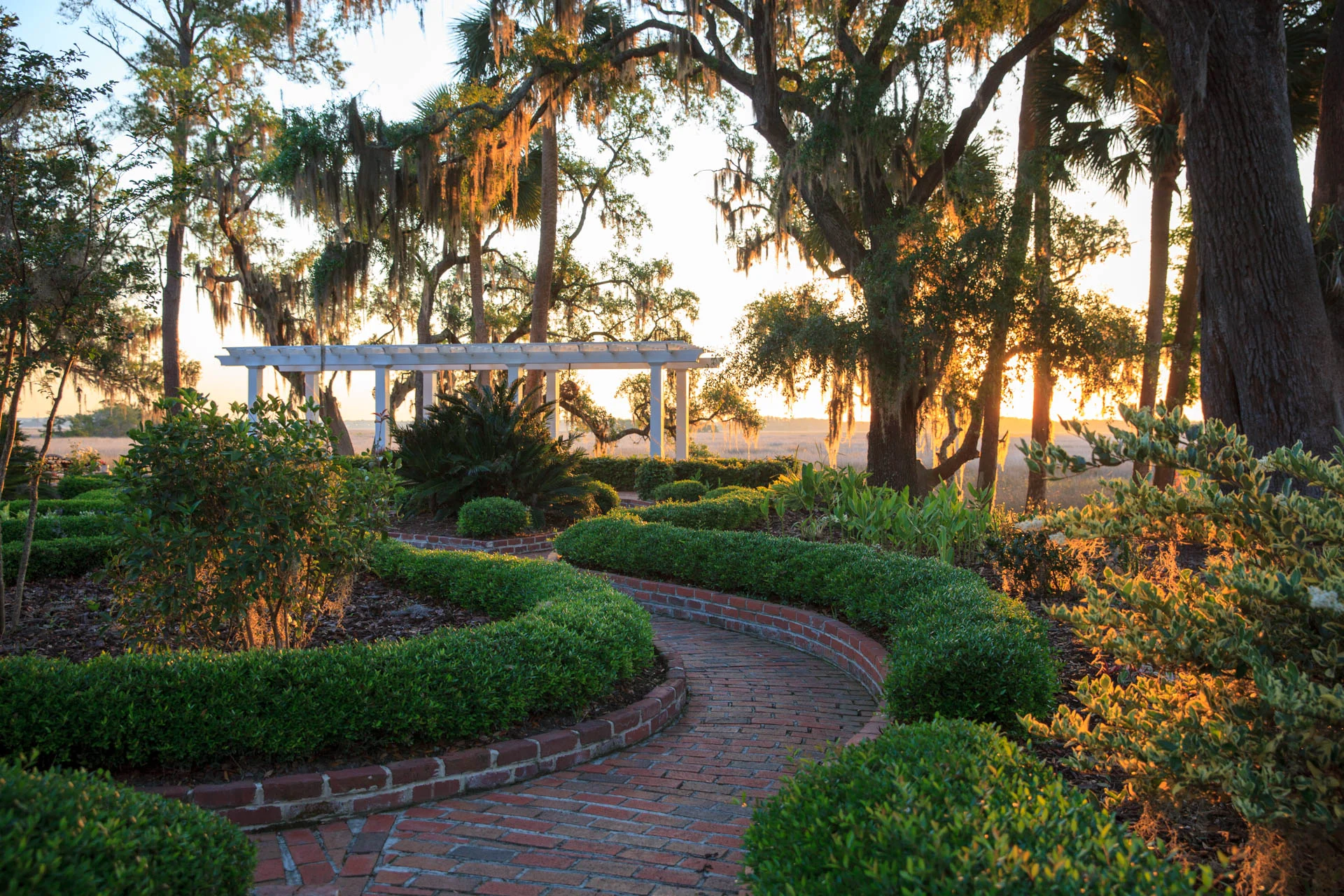 The Elliott House — Grove Point