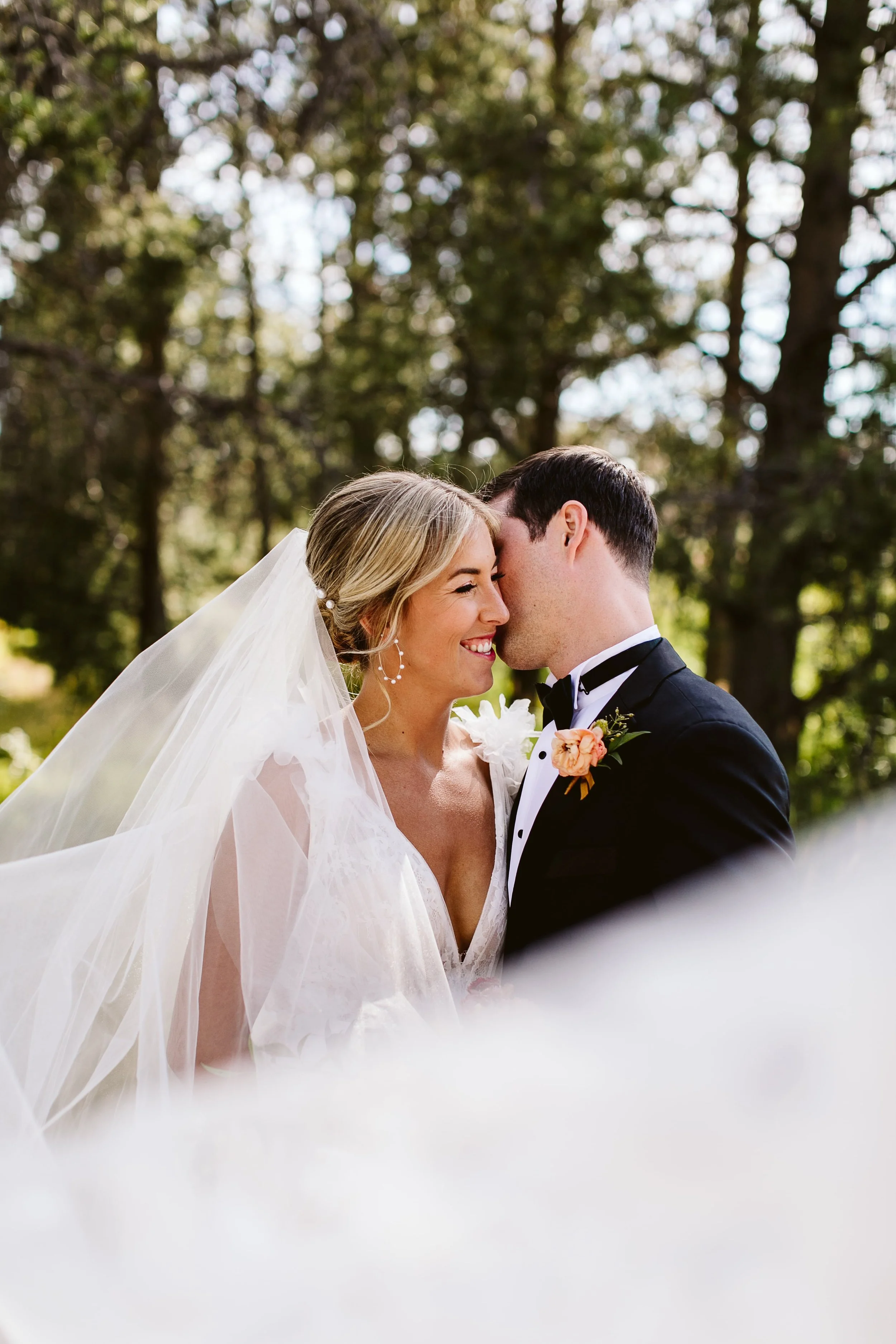 Featured: Summer Vail Wedding