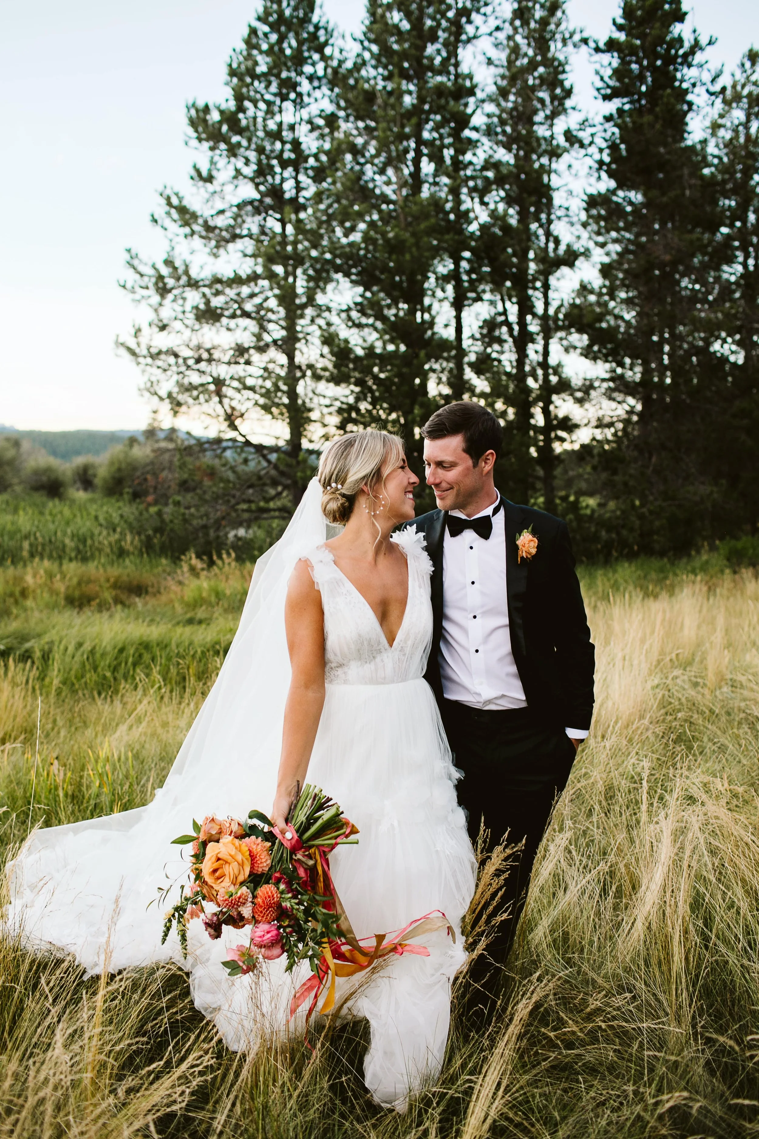 Featured: Summer Vail Wedding
