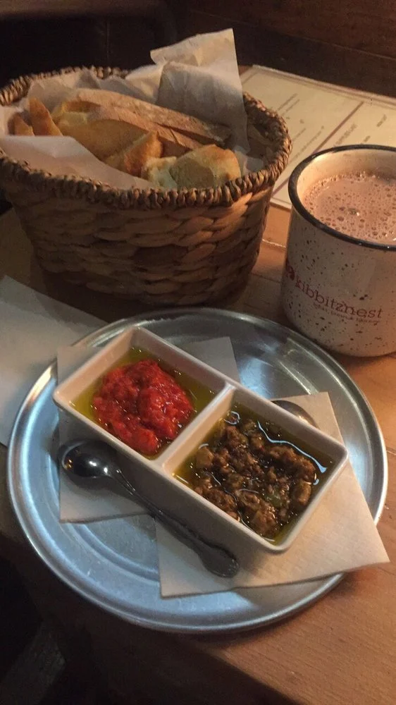 Gallery — Kibbitznest Books, Brews & Blarney