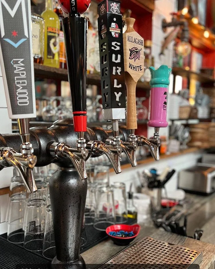 Kibbitznest Books, Brews & Blarney