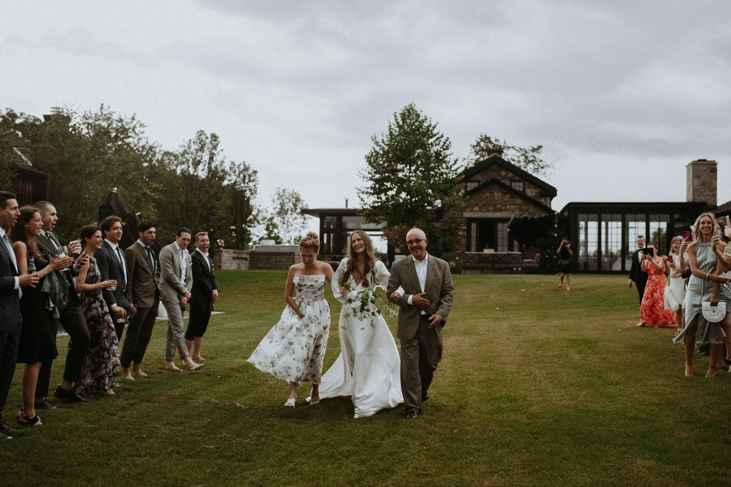 Rain On Your Wedding Day | Scarlet O'Neill Photography