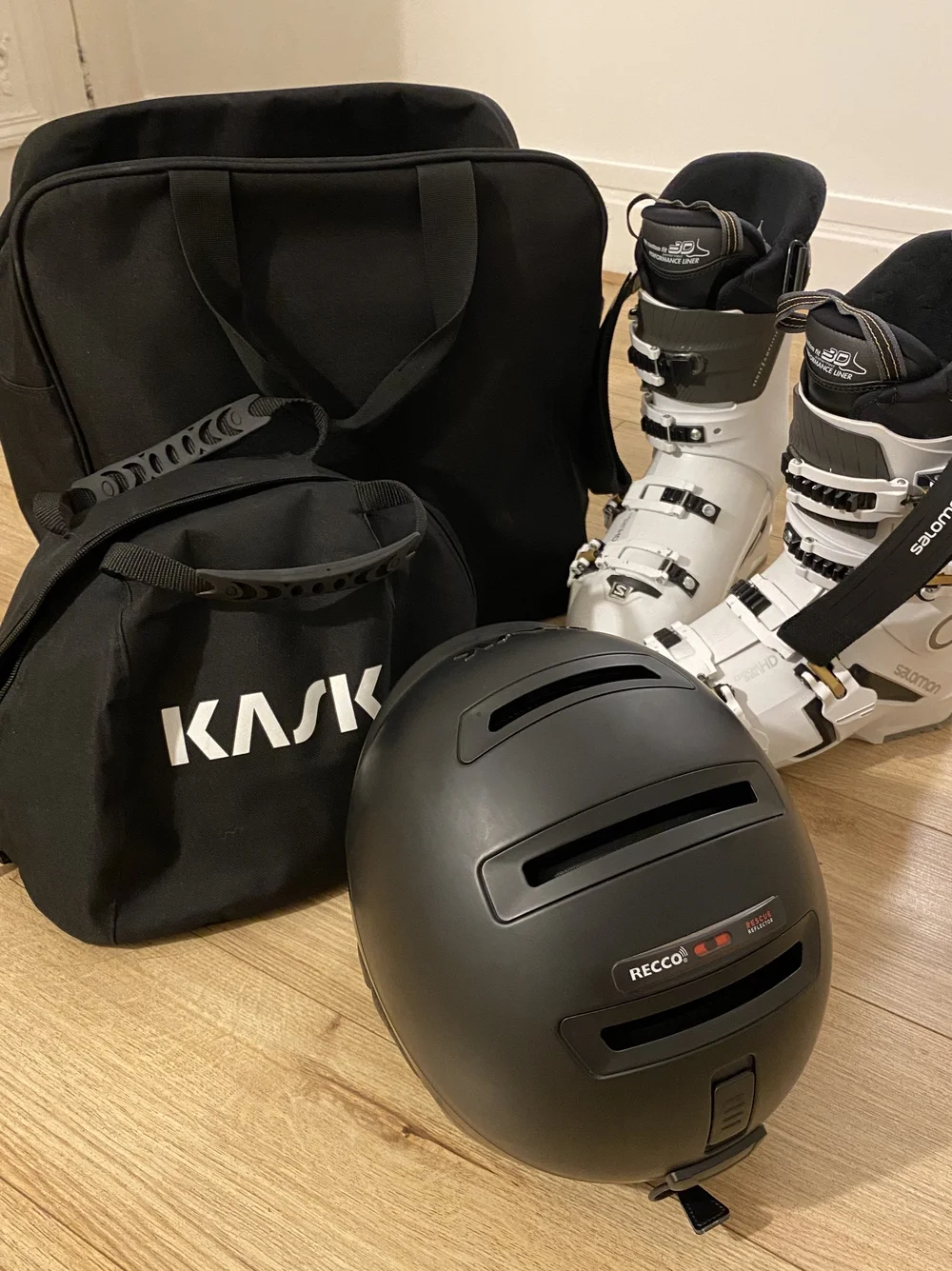 RECCO Rescue Reflector: A Must Have for Any Skier or Outdoor Adventurer ...