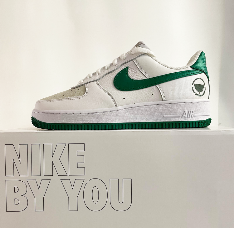 Custom Swag Portfolio — Liquid Screen Design