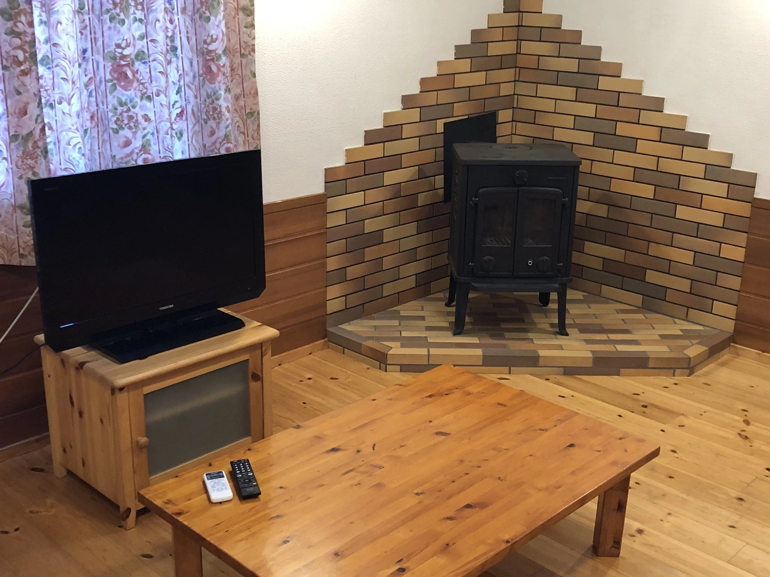 The Amityville Horror House and Ringu Cabin Movie Locations — The ...