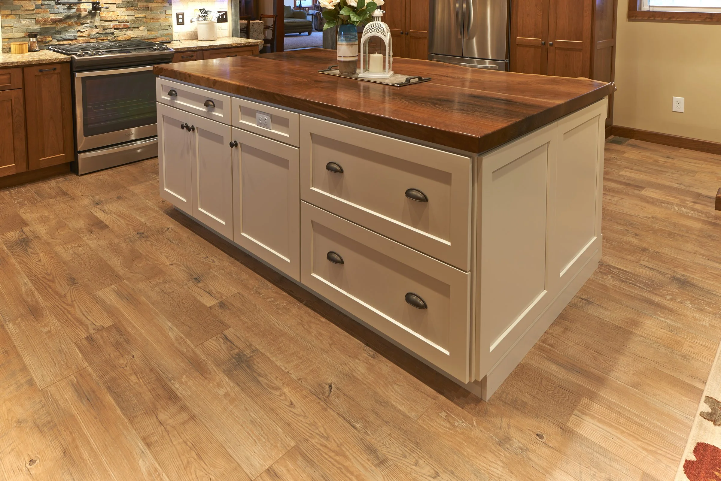 HomeCraft Cabinetry - Legacy Crafted