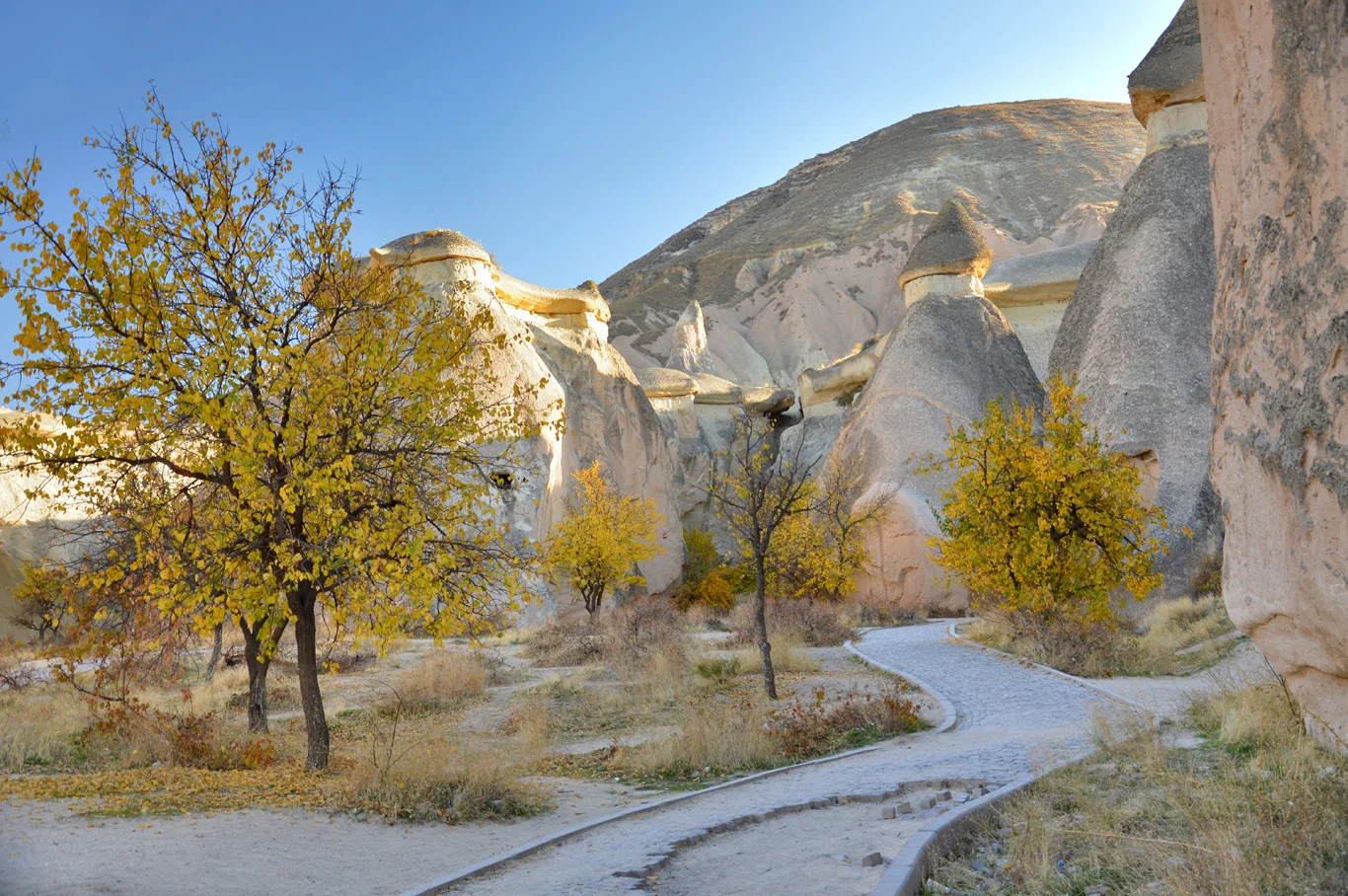 Göreme, Turkey - The Cave Town And The "Fairy Chimney" Valley In ...