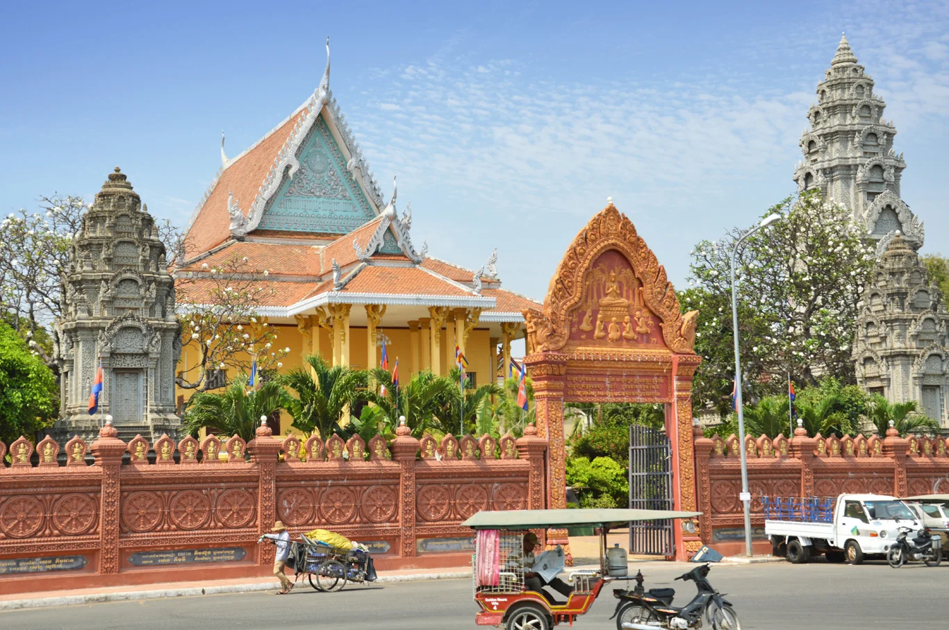 What to See in Phnom Penh, Cambodia - Chaos and Perfection ...