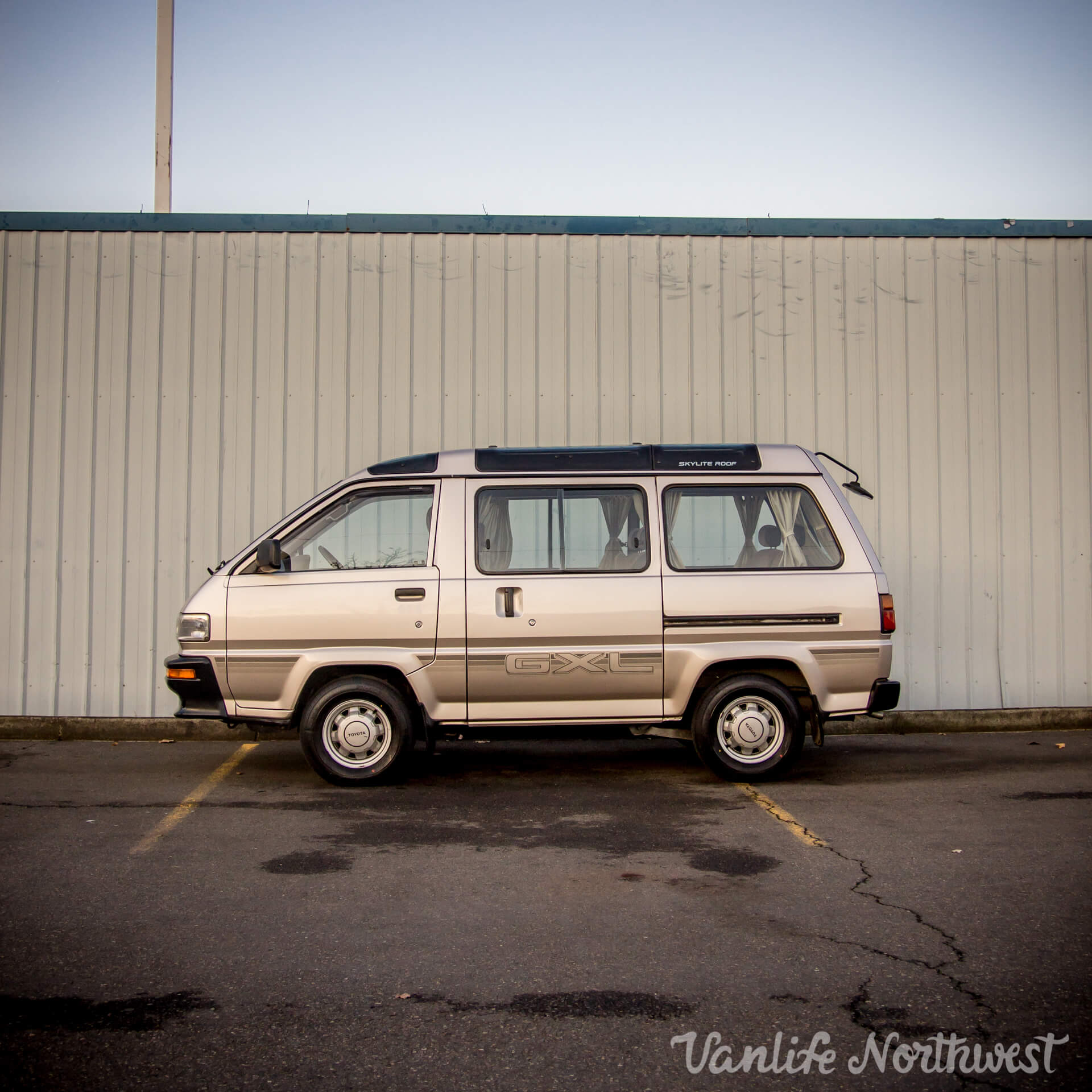1989 TOYOTA LITE ACE GXL // MANUAL TRANSMISSION // 2WD // GASOLINE ...
