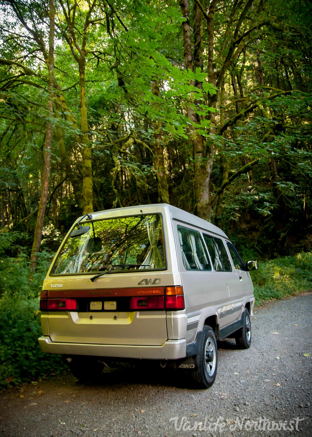 1991 TOYOTA LITEACE GXL /// 4WD DIESEL AUTOMATIC — Vanlife Northwest