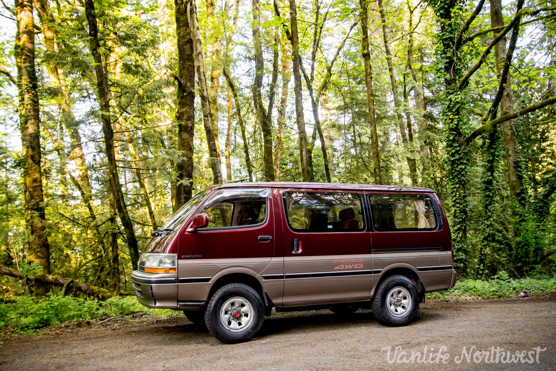 1992 TOYOTA HiAce Super Custom 4wd Van — Vanlife Northwest