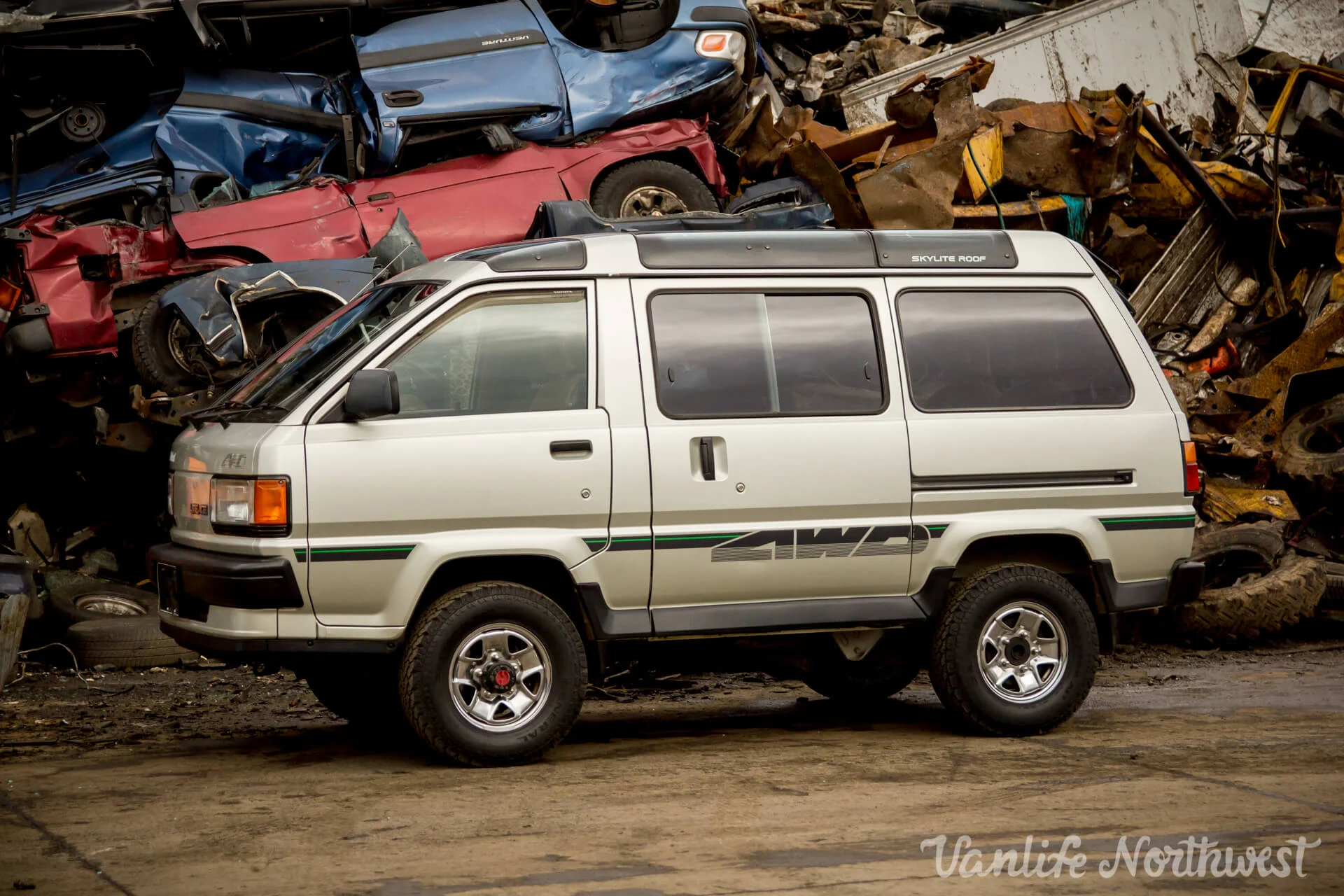 1987 TOYOTA LiteAce 4wd Van — Vanlife Northwest