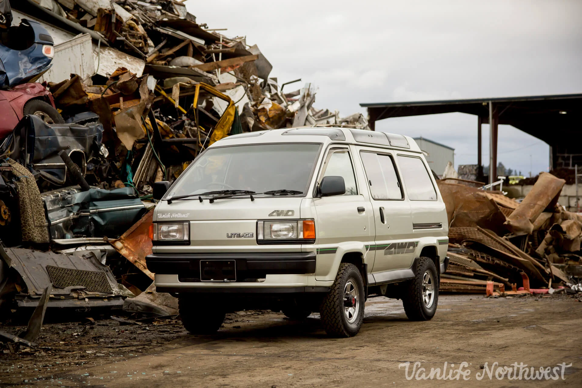1987 TOYOTA LiteAce 4wd Van — Vanlife Northwest