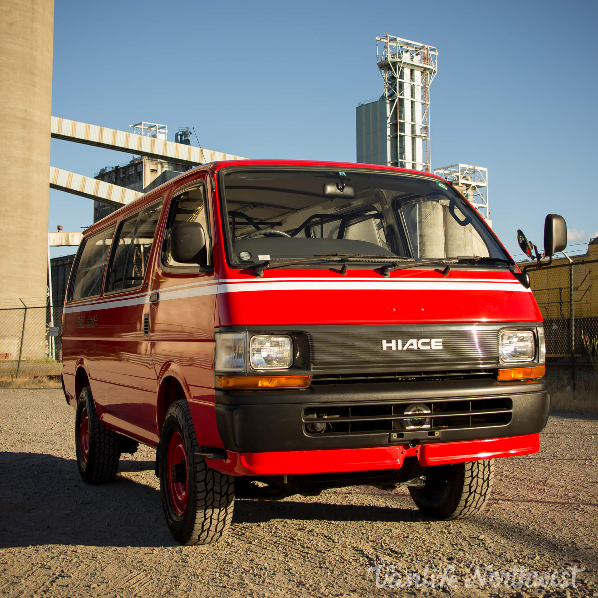 1992 TOYOTA HiAce DX 4wd Fire Van — Vanlife Northwest
