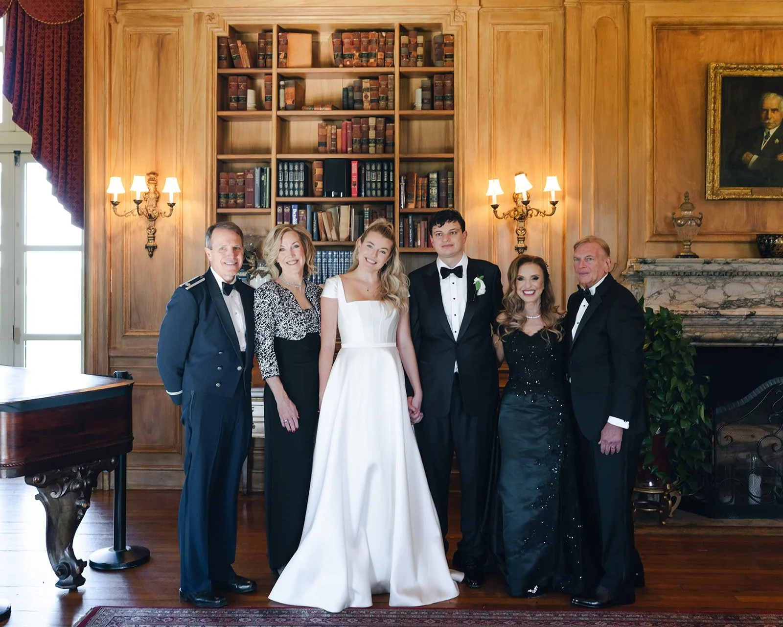 Black Tie Romance: A Stunning Wedding at Oheka Castle | Danielle ...