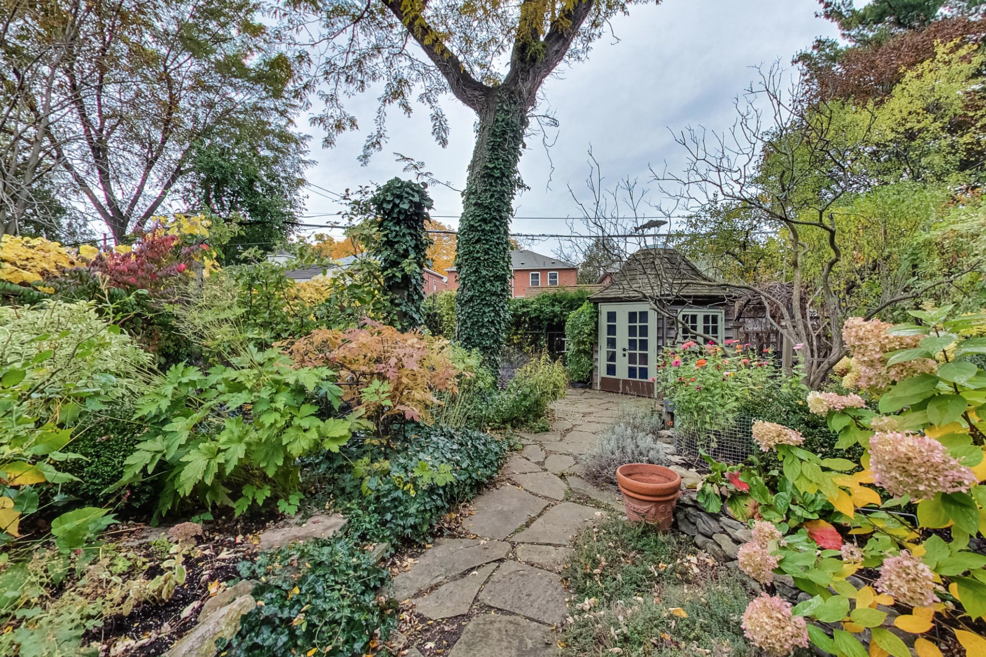 204 Donlea Drive - NORTH LEASIDE, TORONTO (3 Comments) — the MASH