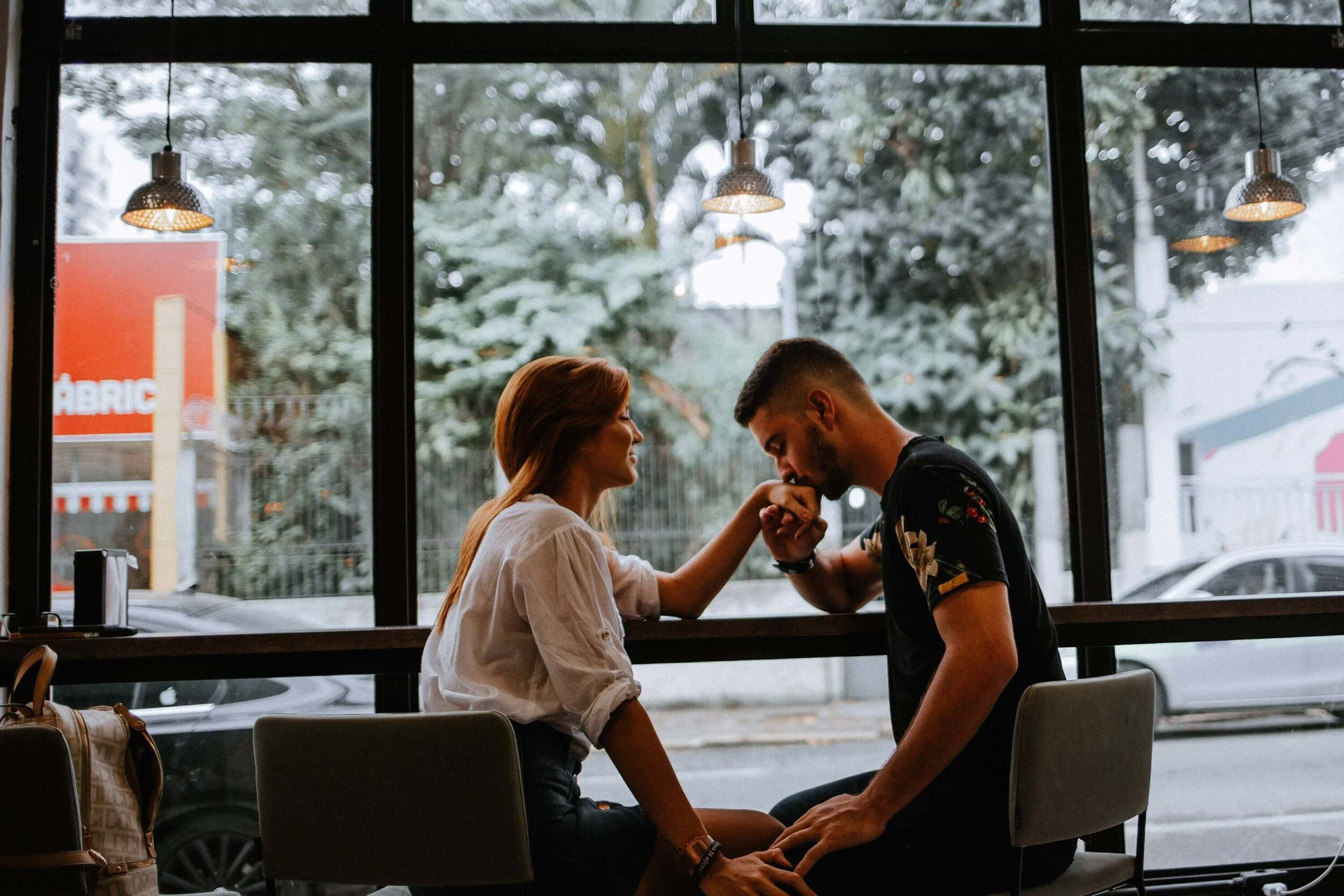 Men's Dating Profile & Bio Tips | How-To Guide | PIVOT Image Consulting