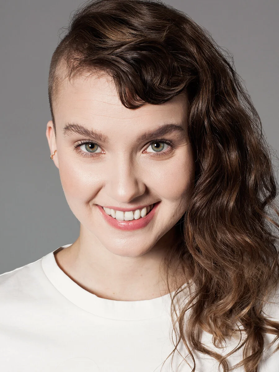 commercial women — Fashion Model Agency