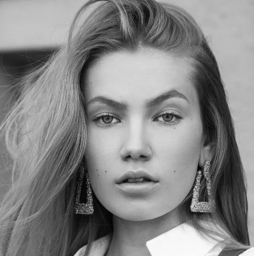 mallit — Fashion Model Agency