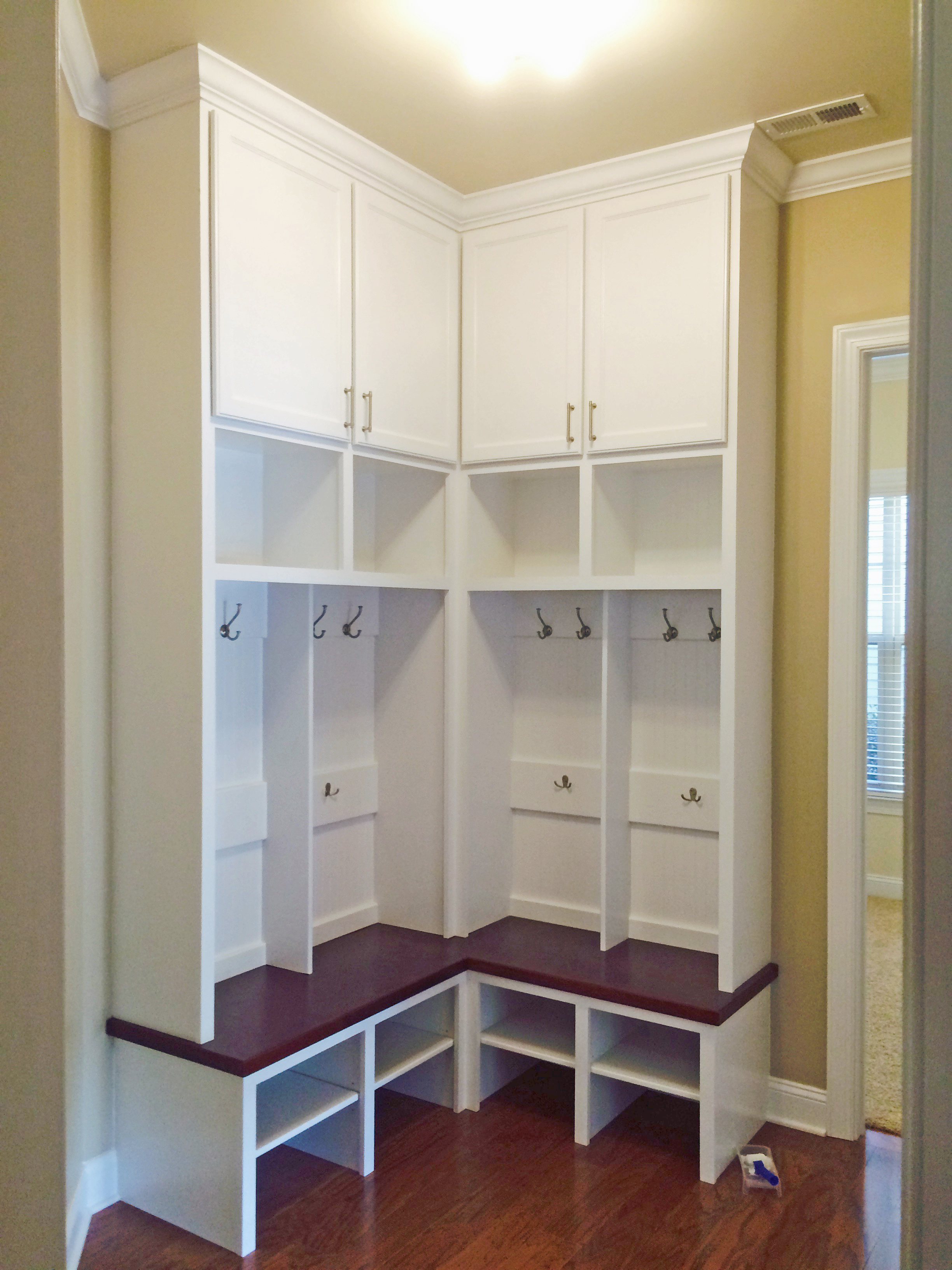 Custom Mudrooms & Mud Benches — Woodmaster Custom Cabinets
