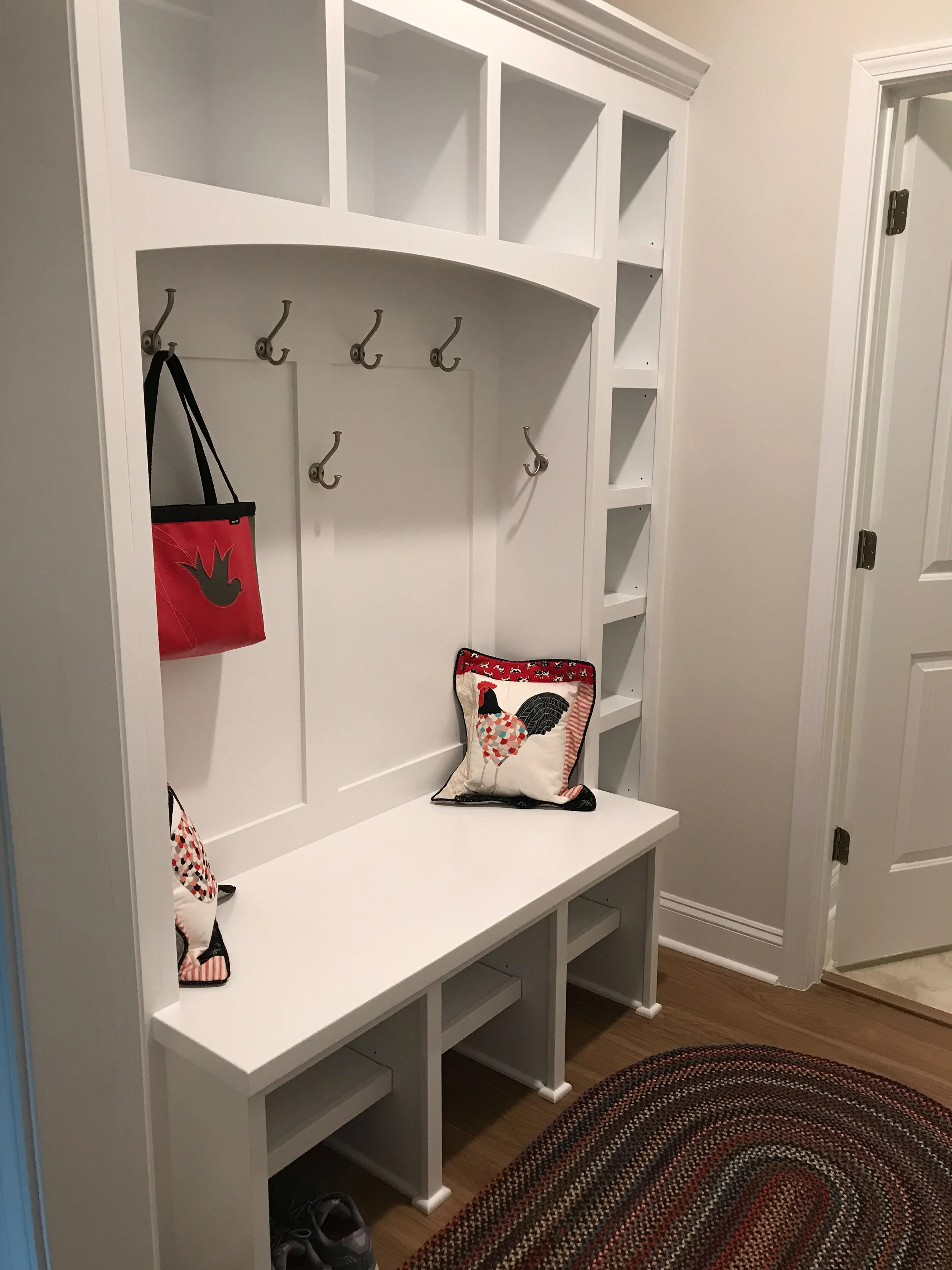 Custom Mudrooms & Mud Benches — Woodmaster Custom Cabinets