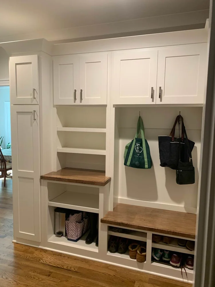 Custom Mudrooms & Mud Benches — Woodmaster Custom Cabinets