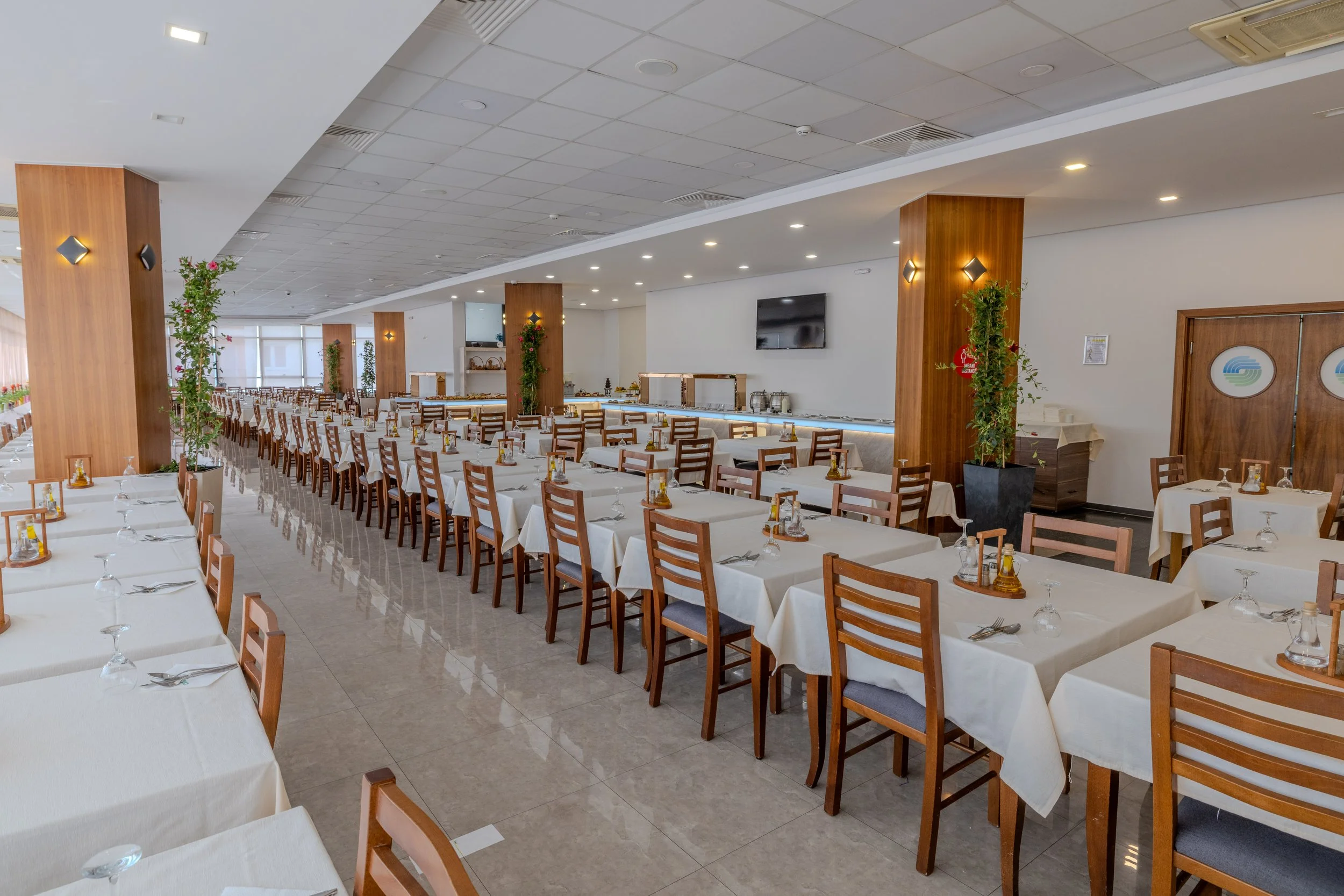 RESTAURANT — ONIX SPA