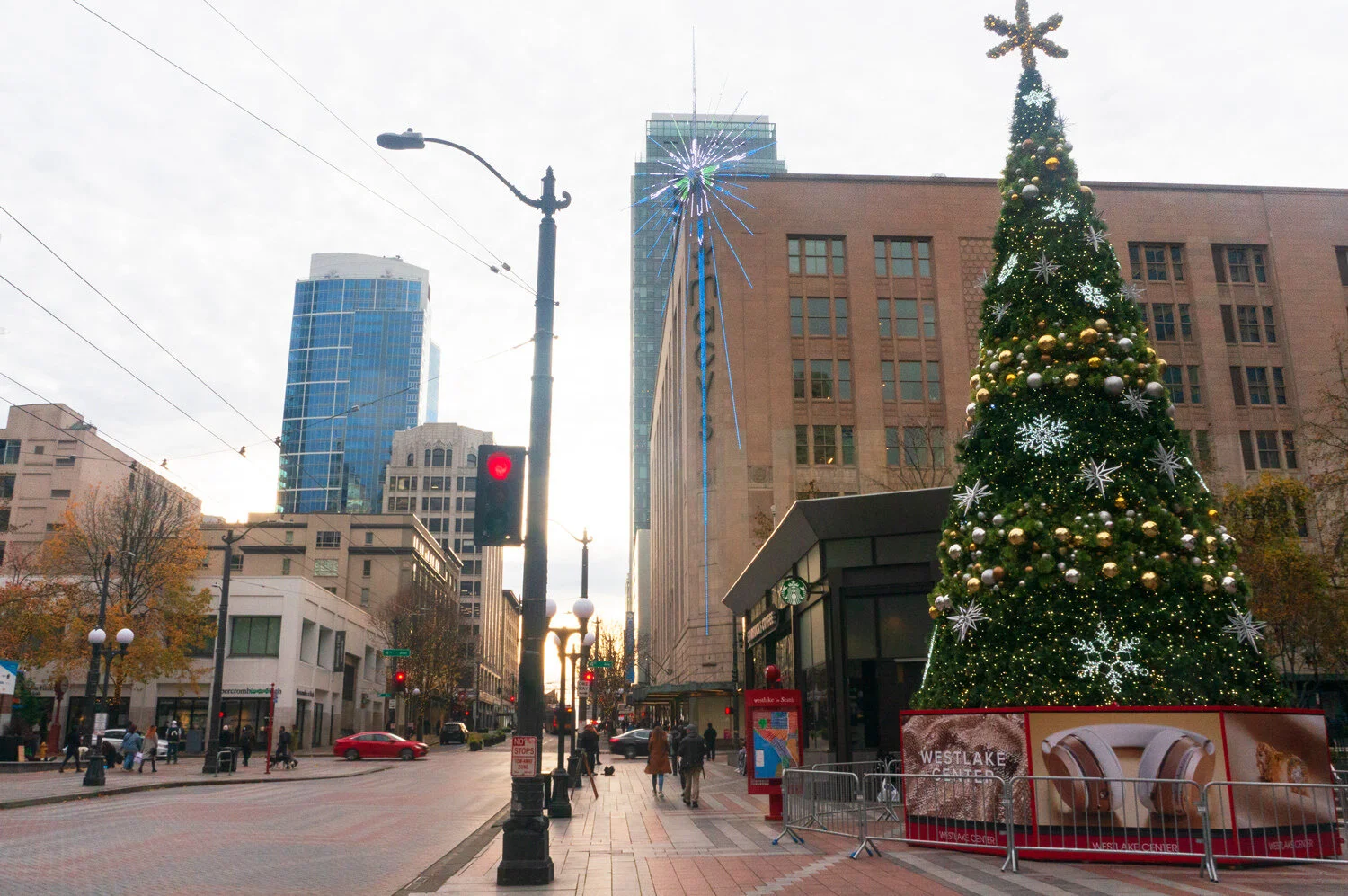 Christmas in Seattle | I’m attempting to adventure peacefully … to ...