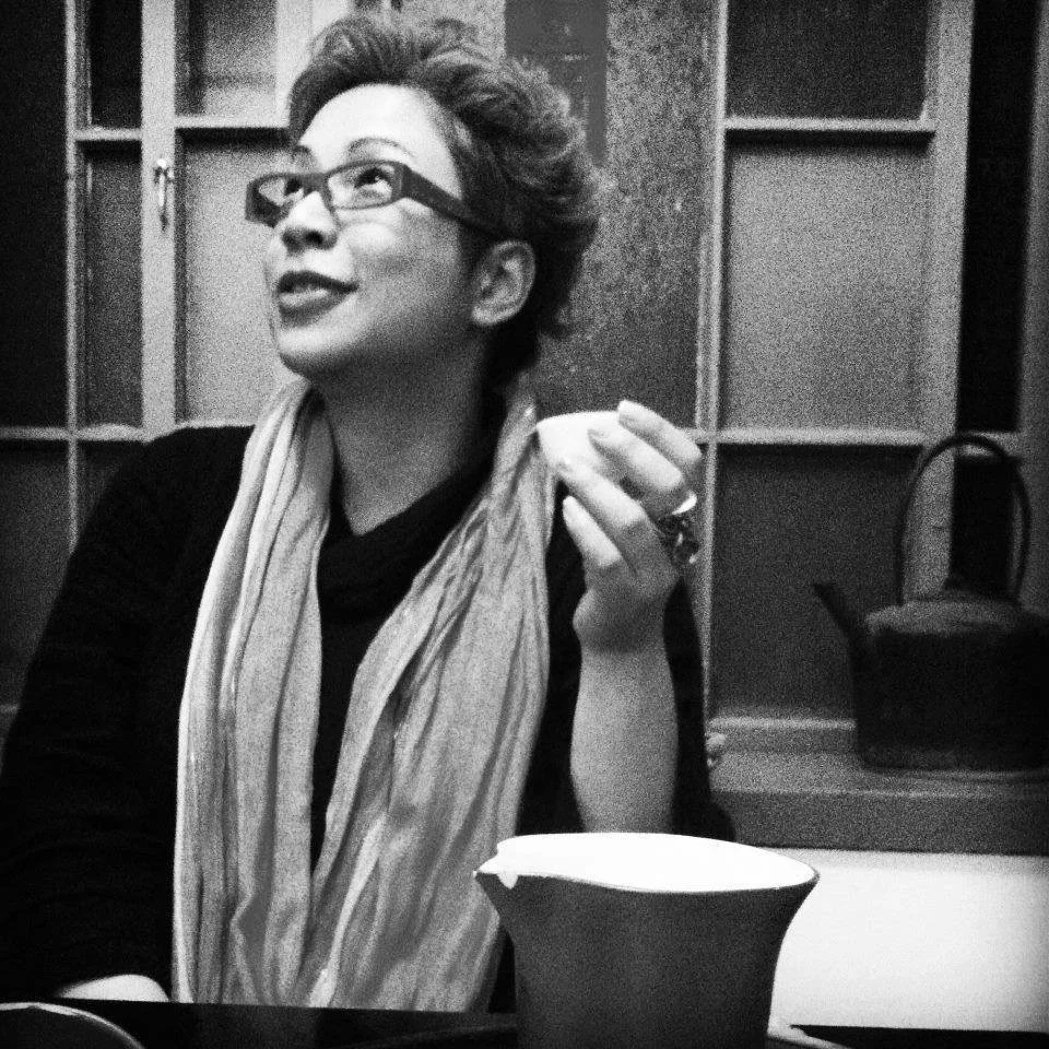 →JANET TAM — ↘