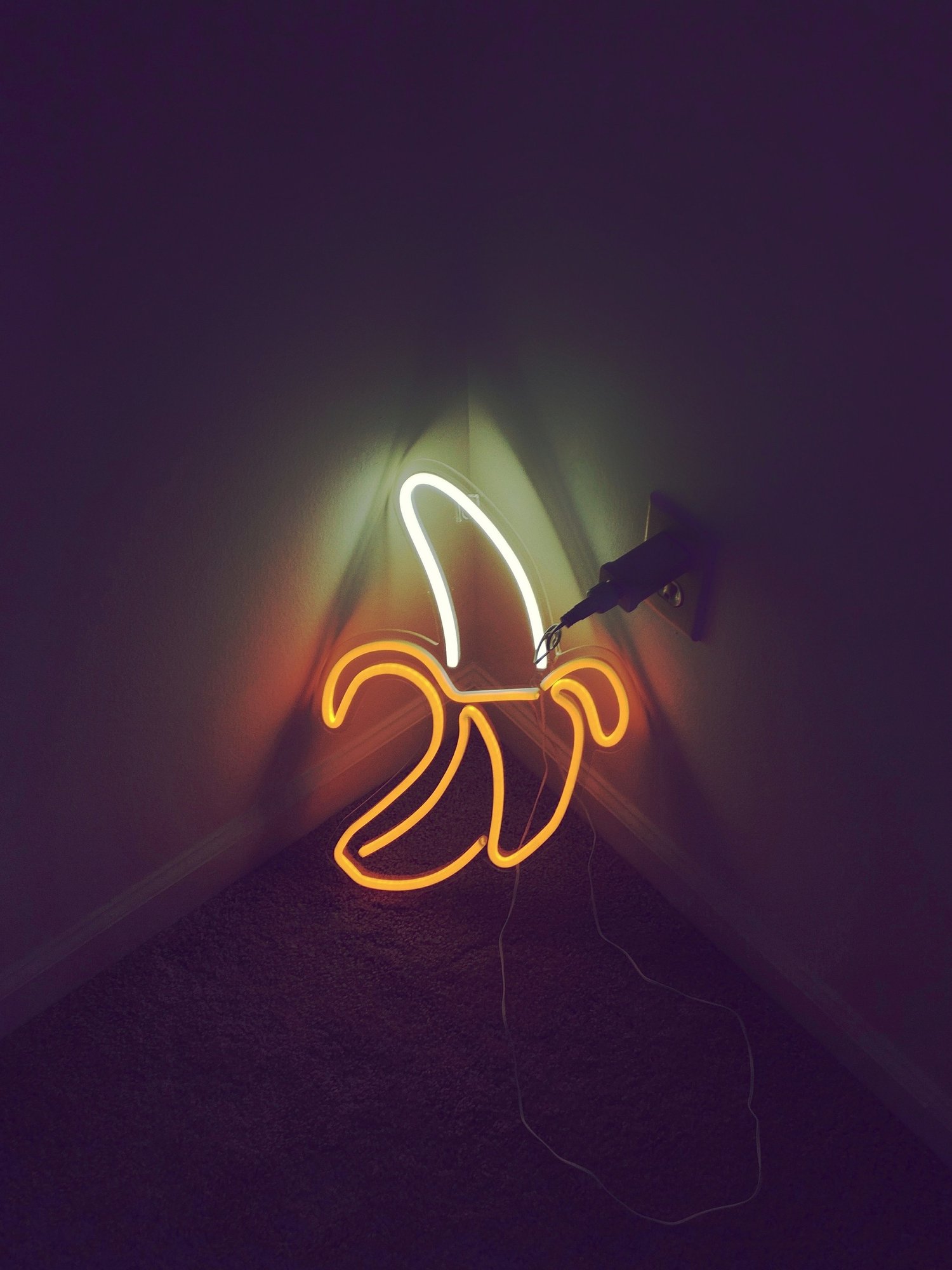 3 Major Differences Between LED Neon signs & Traditional Glass Neon