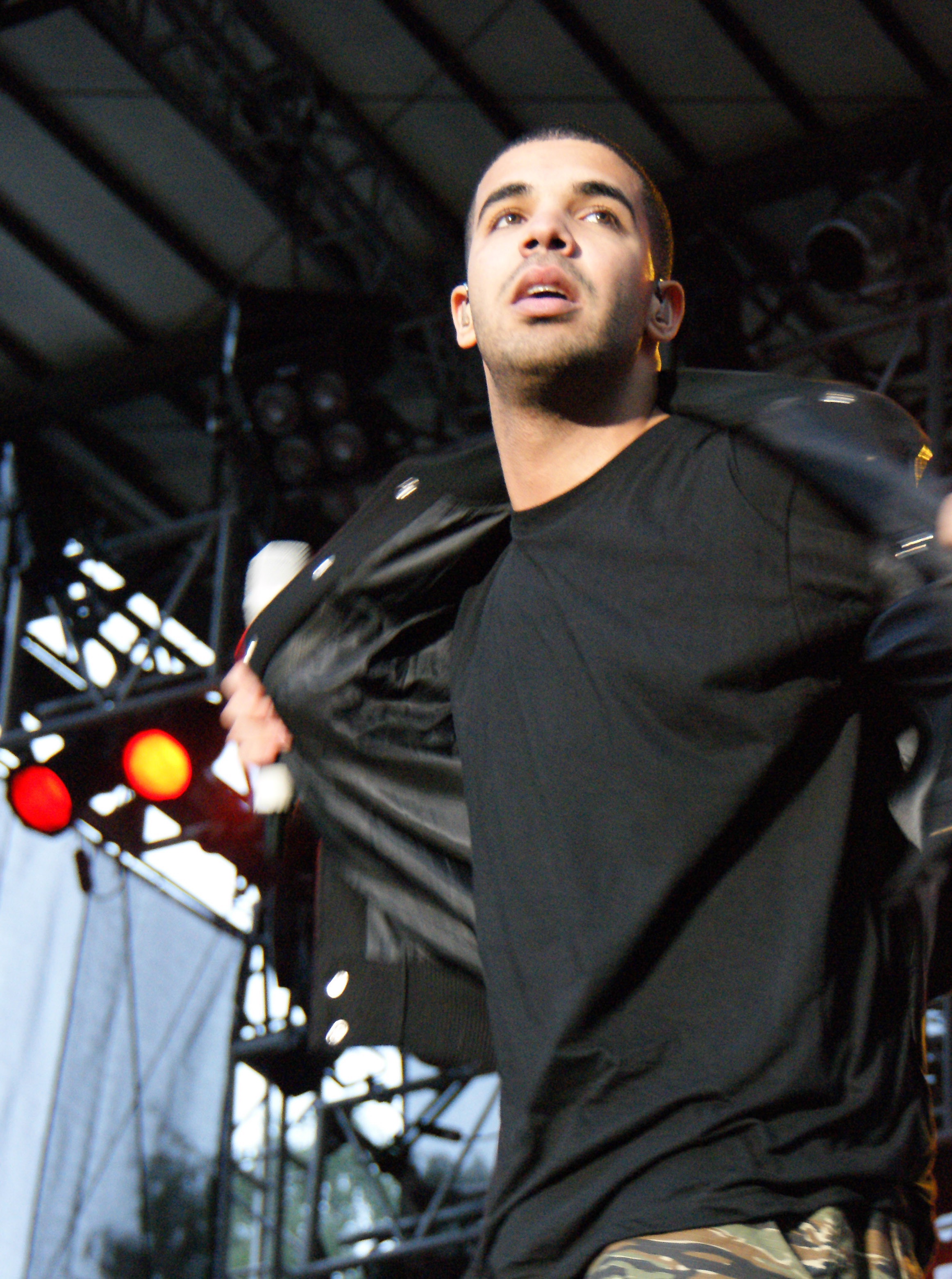 How to Make a Neon Sign Like Drake