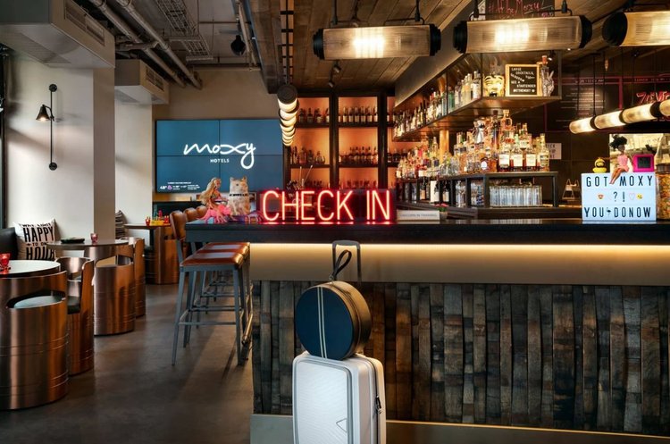 The Best Places to Find Custom Neon Signs in Louisville