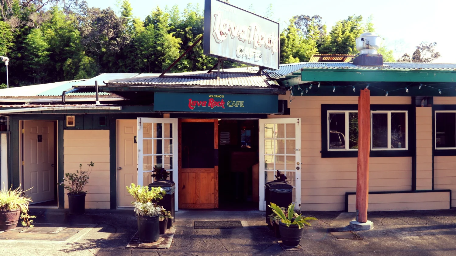About Us — Lava Rock Cafe