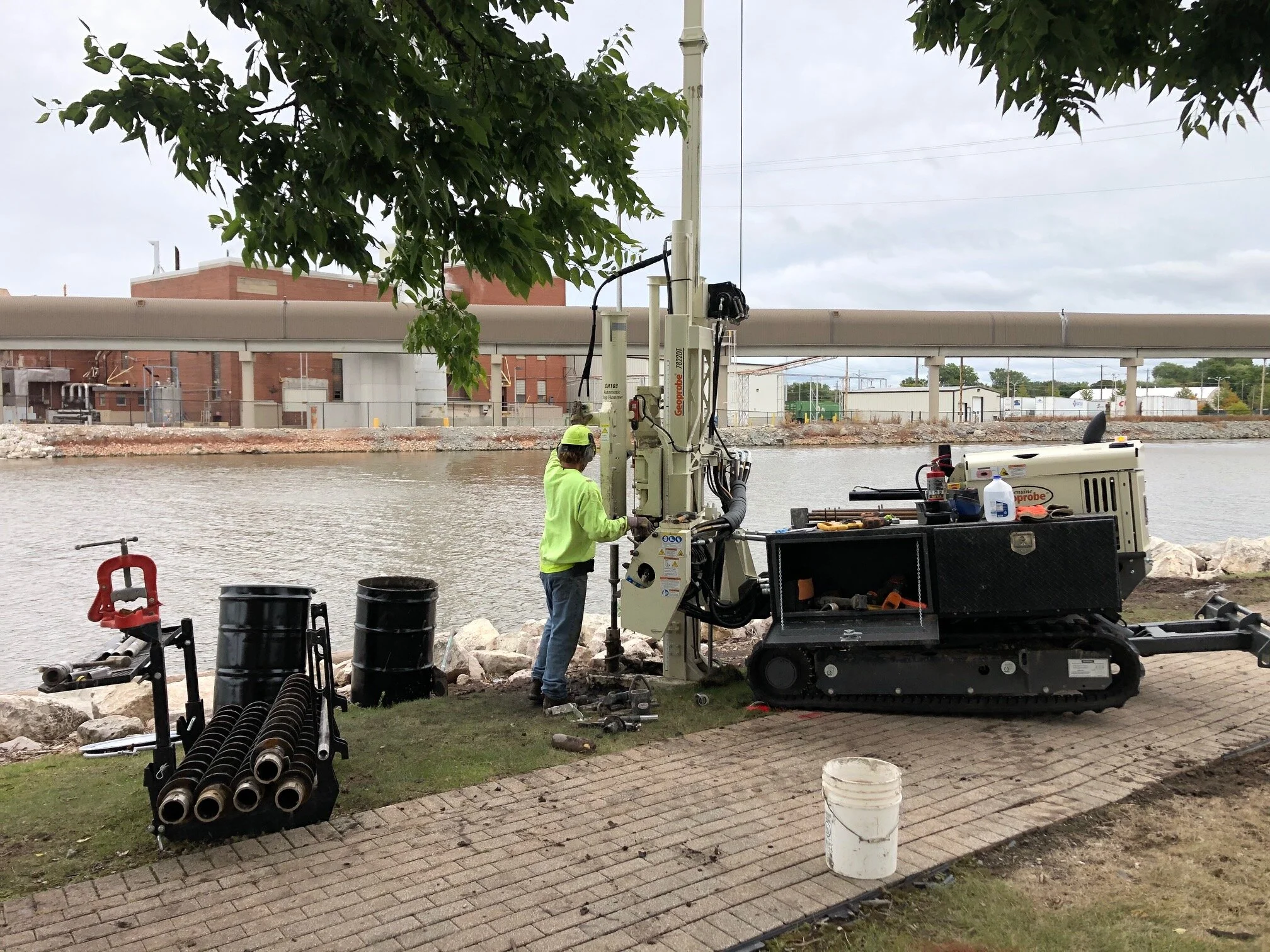 7822 DT Track with Geotech — On-site Environmental Services, Inc.