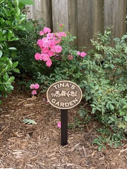 Bench, Tree, & Garden Plaques — International Bronze Plaque Co.