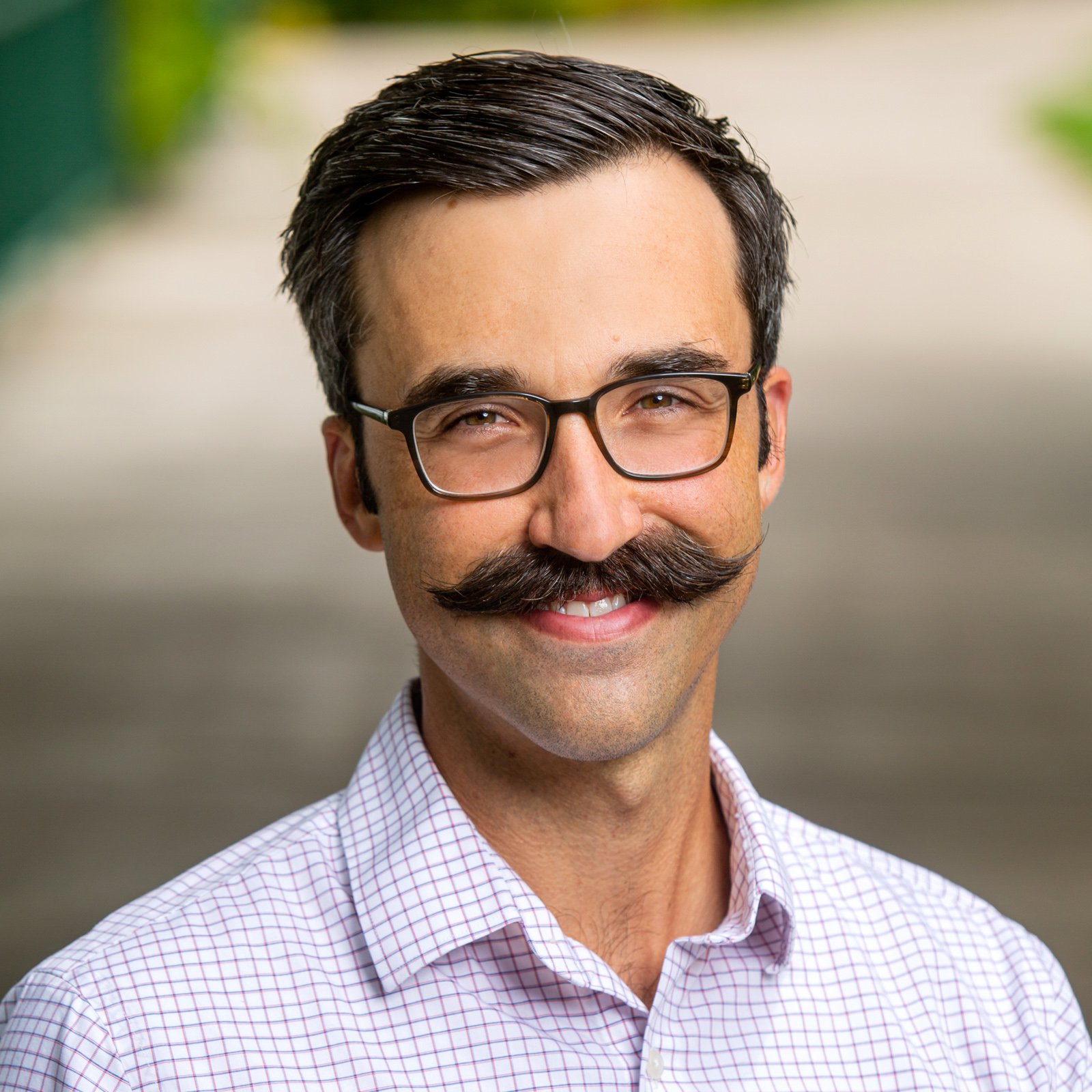 What To Do & What NOT To Do: Headshot Edition — Tiberius Images