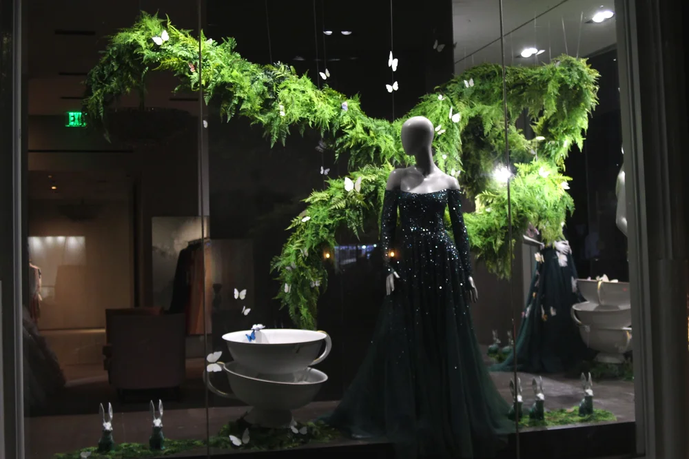 Inspired Creative Window Displays by Artists | Los Angeles | Orange ...